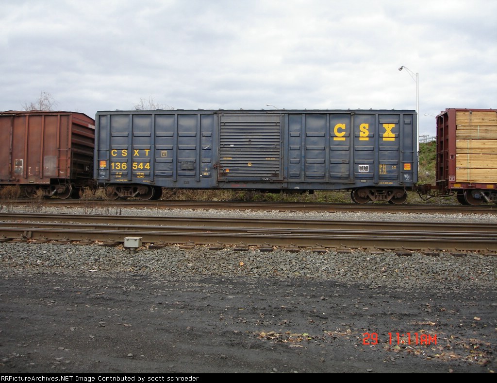 CSX 136544 Boxcar WB